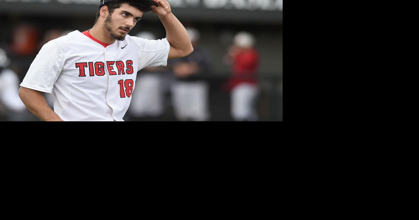 Prep Notebook: Clatskanie's George rakes in awards