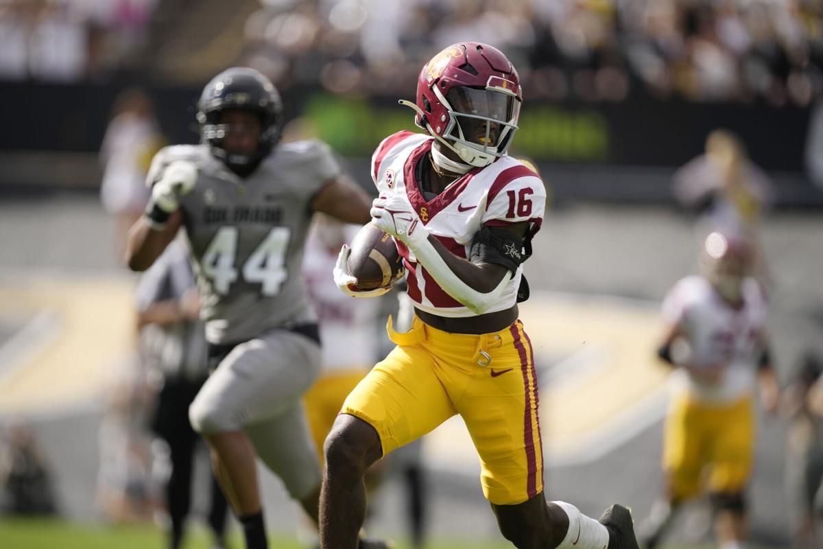 Williams shines as USC holds off Colorado