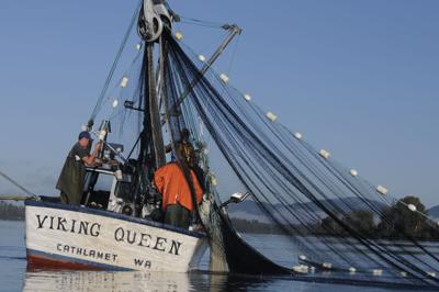 Seine net fishing set for Columbia River