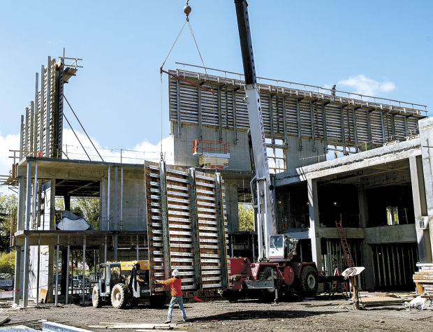 News Photos: New LCC building on the rise
