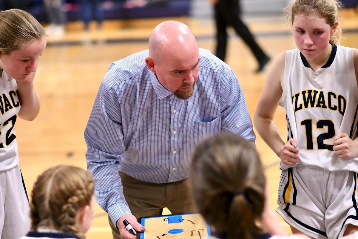 Ilwaco hires Russell to replace Harrell on hardwood