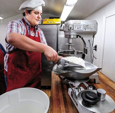 Kalama teen who created sourdough bread bakery will share tips, techniques
