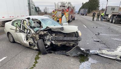 Driver injured in northbound I-5 crash Wednesday