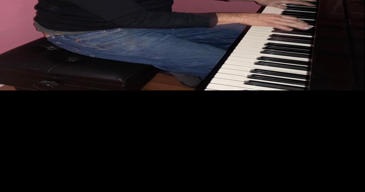 Former longtime TDN reporter and editor Andre Stepankowsky presents digital holiday piano recital