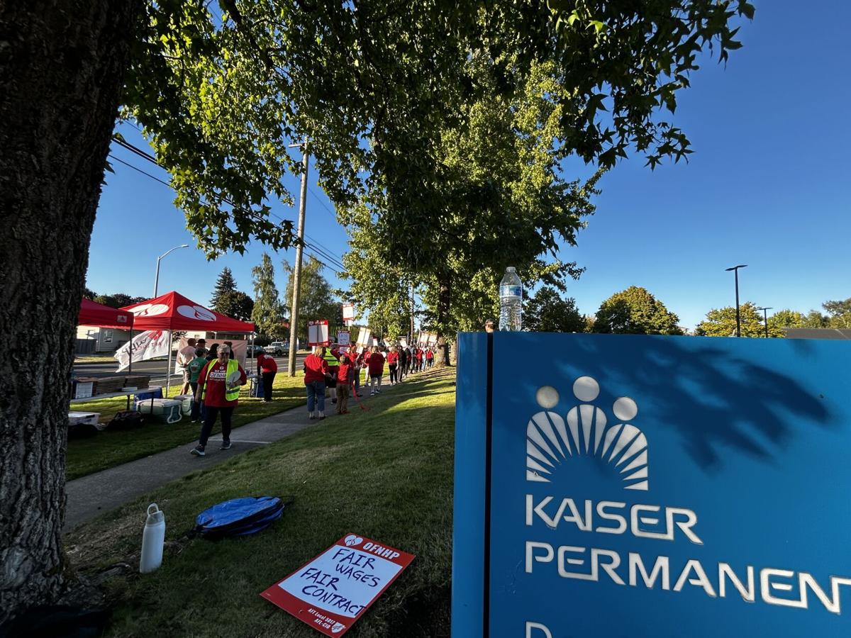 Health care workers approve new Kaiser Permanente contract after ...