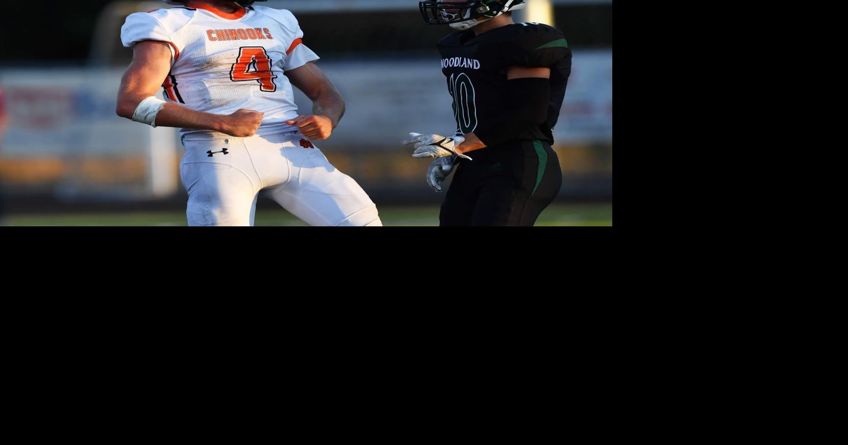 Football: Kalama dominates Woodland in 8-Mile opener