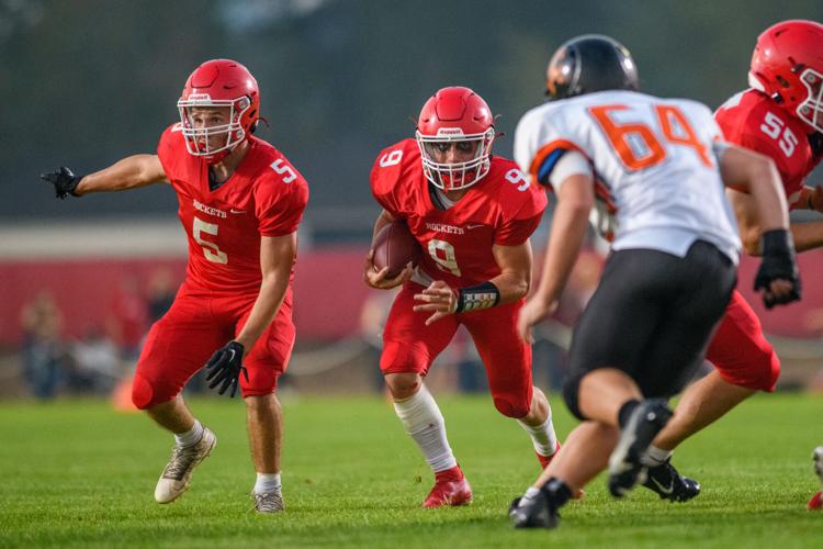 High School Football: Ibsen’s arm and legs lead Castle Rock over Kalama