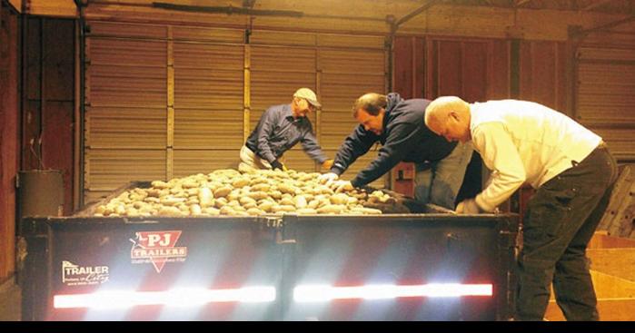 Cowlitz PUD employees give local food banks a major boost