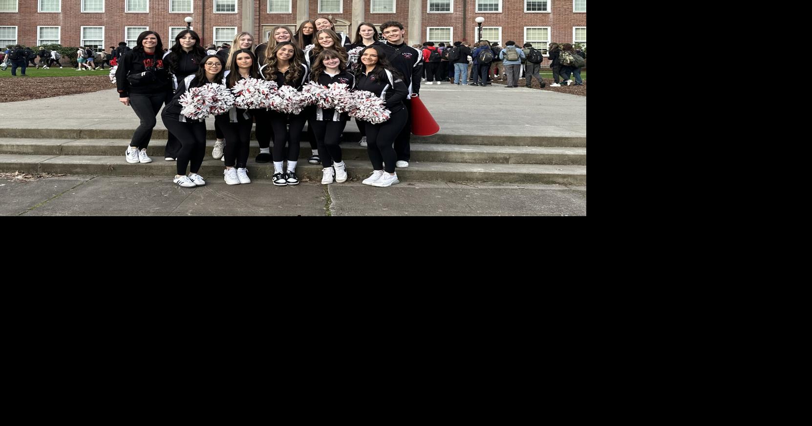 Longview cheer squad wins 2 at State