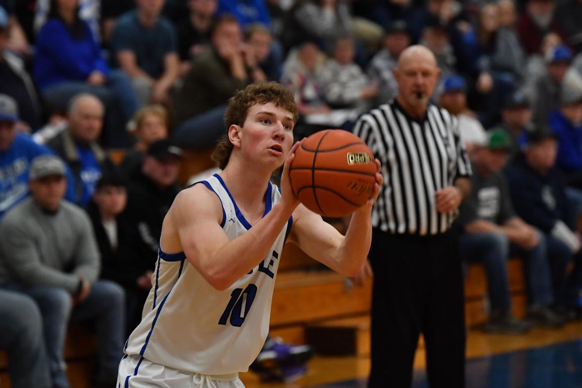 2B Boys High School Basketball: Late surge by Toutle Lake not enough to ...