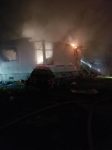 Winlock fire Sunday destroys mobile home