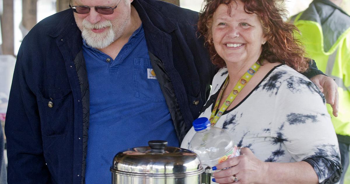 Kelso mom honors her late daughter by raising awareness of mental ...