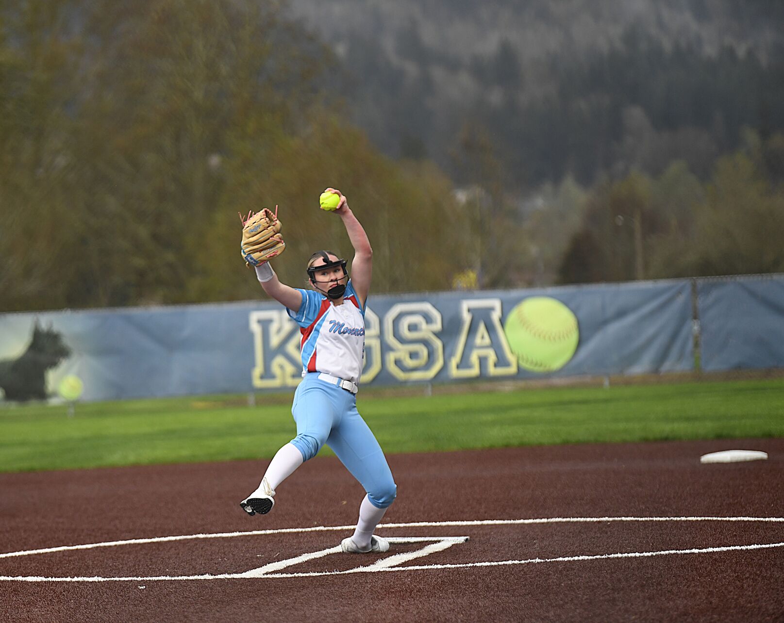 These two newcomers are crushing it for Mark Morris softball