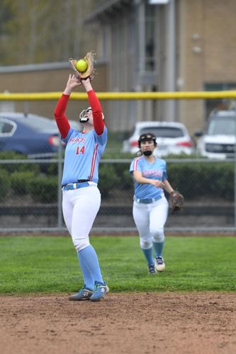 2A High School Softball: Mark Morris dominates Woodland behind Henthorn ...