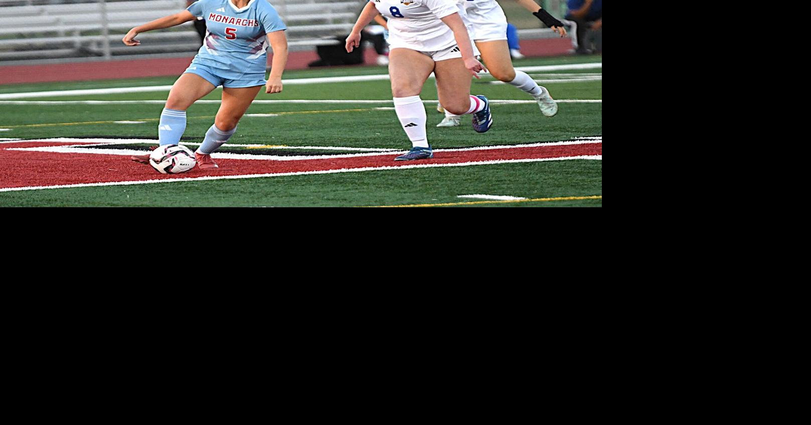 Monarchs down Panthers in girls soccer on Thursday