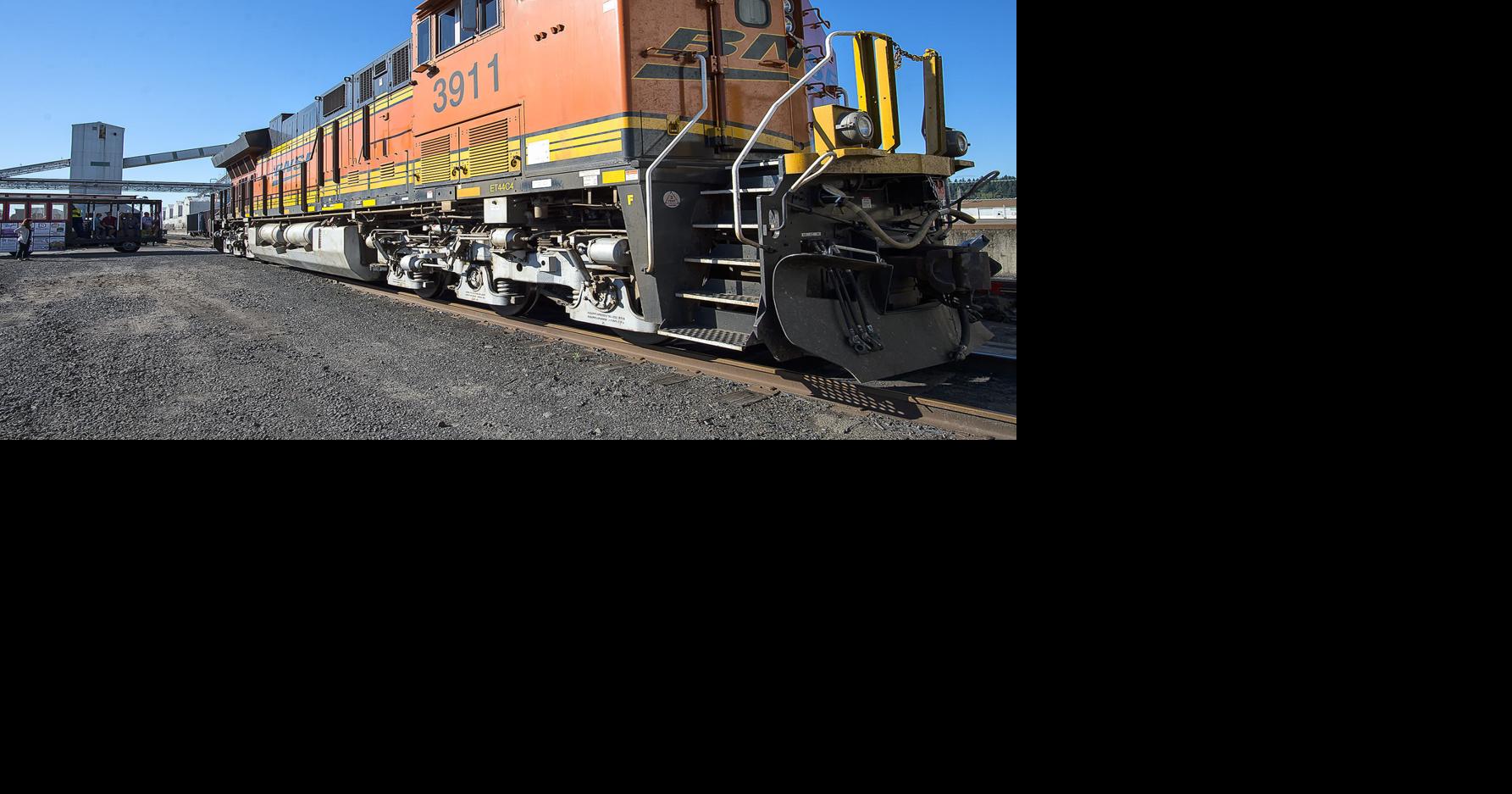 'Pollutants' from BNSF locomotives in rail yard called 'outrageous' by Lincoln neighborhood ...
