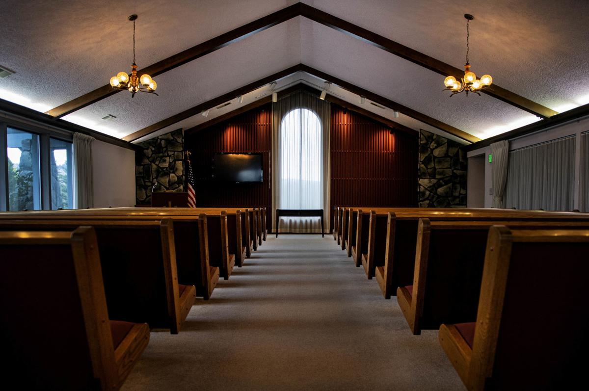 'People need to say goodbye:' Funeral homes adapt during pandemic ...