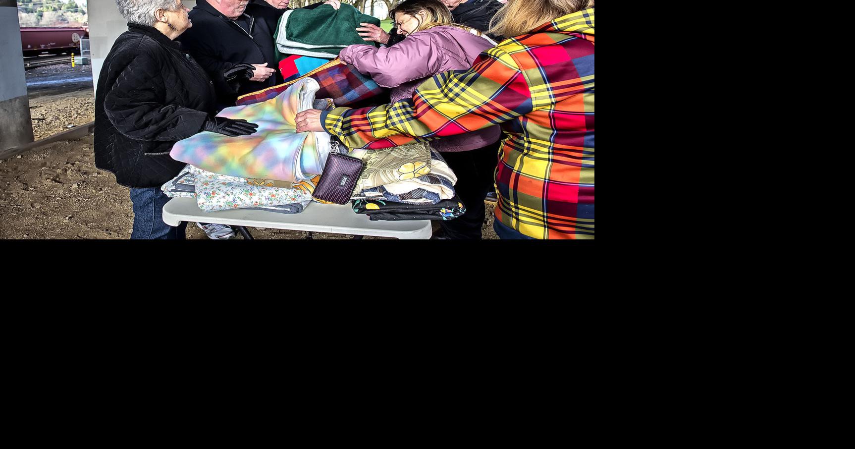 Inmates quilt for the homeless