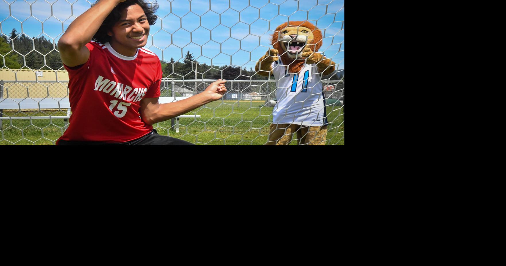 Mark Morris Boys Soccer: A dozen senior Monarchs say goodbye from a ...