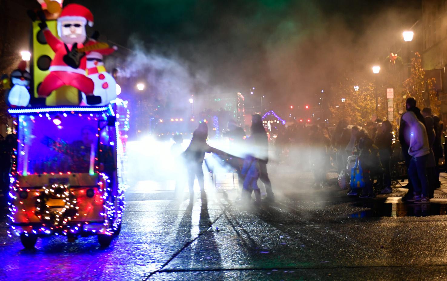 PHOTOS: Cowlitz PUD, Kelso-Longview Elks, YMCA, more join Longview holiday parade