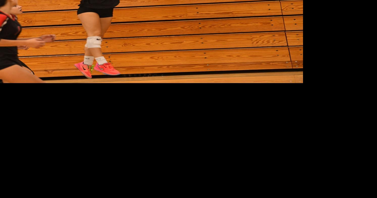 Spudders beat Jills in volleyball Monday