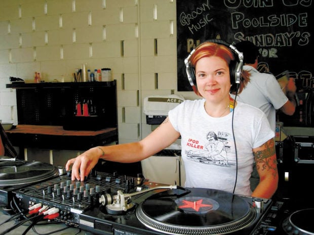 DJ Rescue (aka Zia McCabe of Dandy Warhols fame) mixin' it up at Porky's