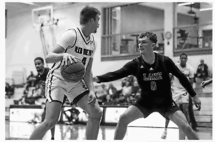 McCoy, LCC run past Titans