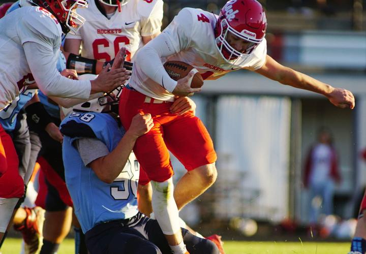 Football: Hot start pushes Castle Rock over Mark Morris