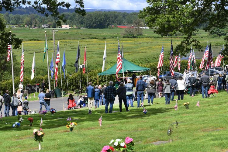 Cowlitz County honors fallen soldiers during Memorial Day gatherings in ...