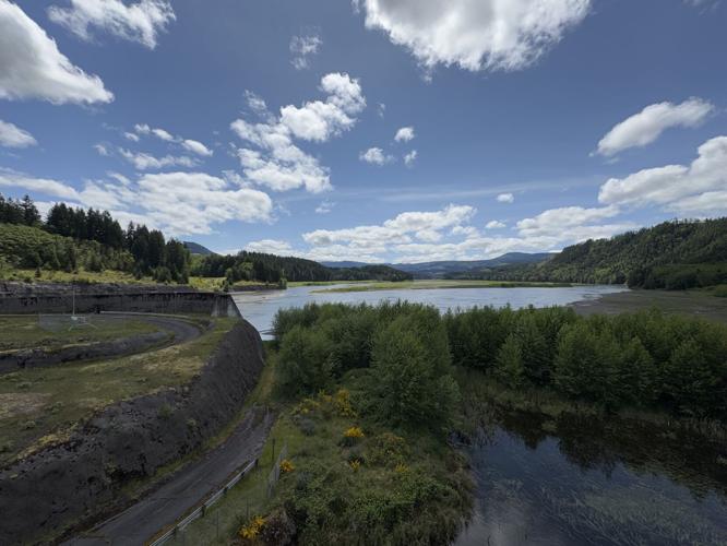 Feds raising Mount St. Helens sediment dam to prevent floods