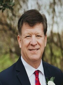 Longview School Board chooses superintendent finalists