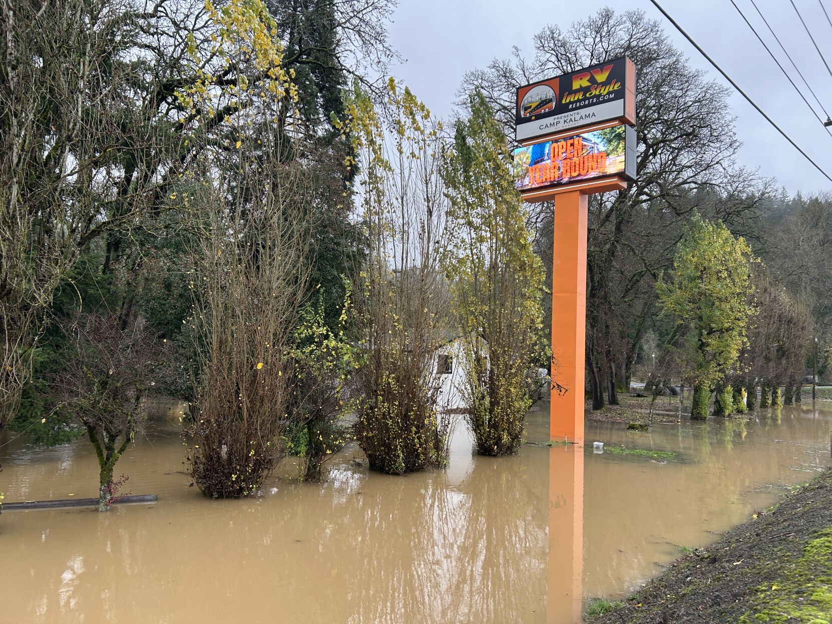 Kalama area residents evacuated due to heavy rains