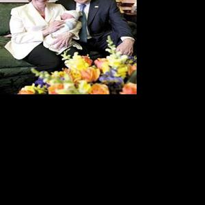 Cheney's gay daughter becomes a mother