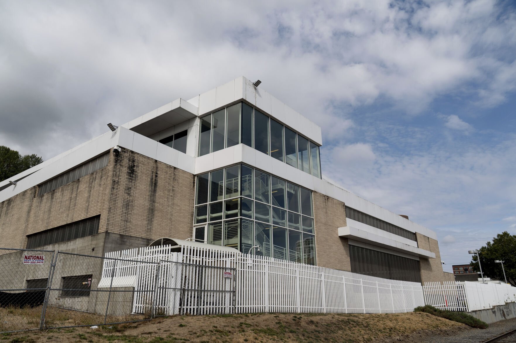 Oregon judge orders shackles removed in courtroom after learning ICE ...