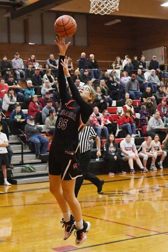 High School Girls Basketball Roundup: Wahkiakum outlast Kalama in overtime