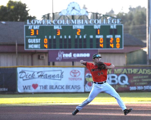Larson's walk-off winner lifts Black Bears