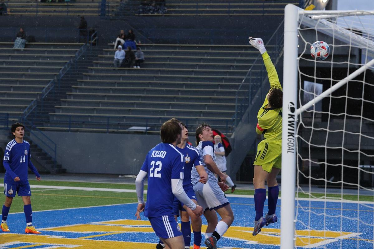 3A High School Boys Soccer: Mountain View too much for Kelso