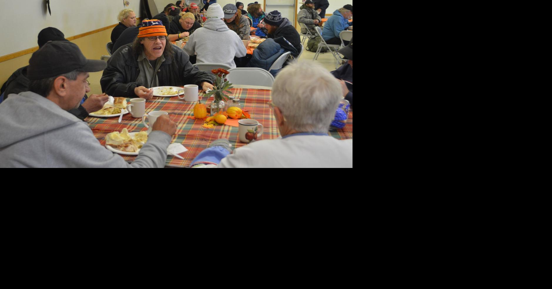 Community groups offer Thanksgiving 'turkey to-go' during pandemic