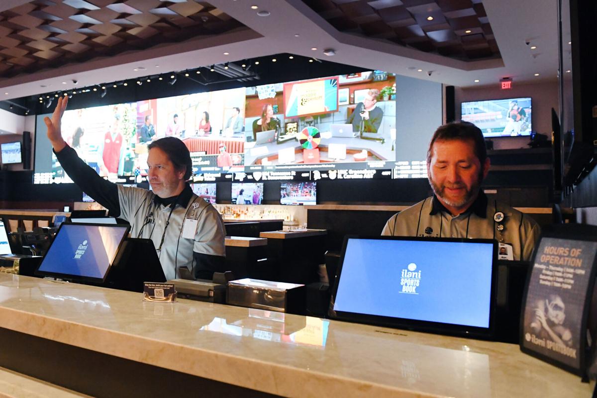 Sports betting opens in Lower Columbia with the ilani's new sportsbook ...