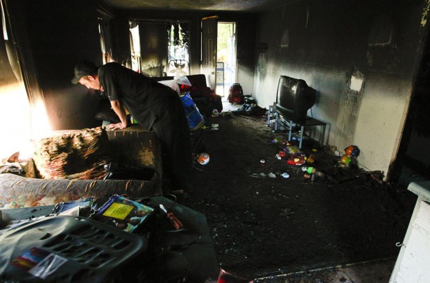 Early-morning car fire scorches Kelso home