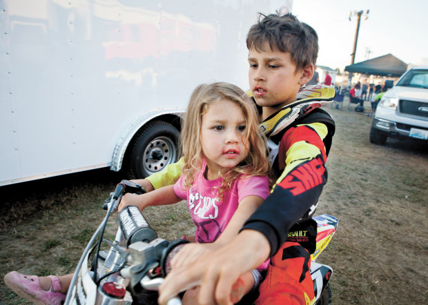 Motocross roars into Castle Rock