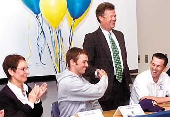 MM's Dahl to swing clubs for California Golden Bears