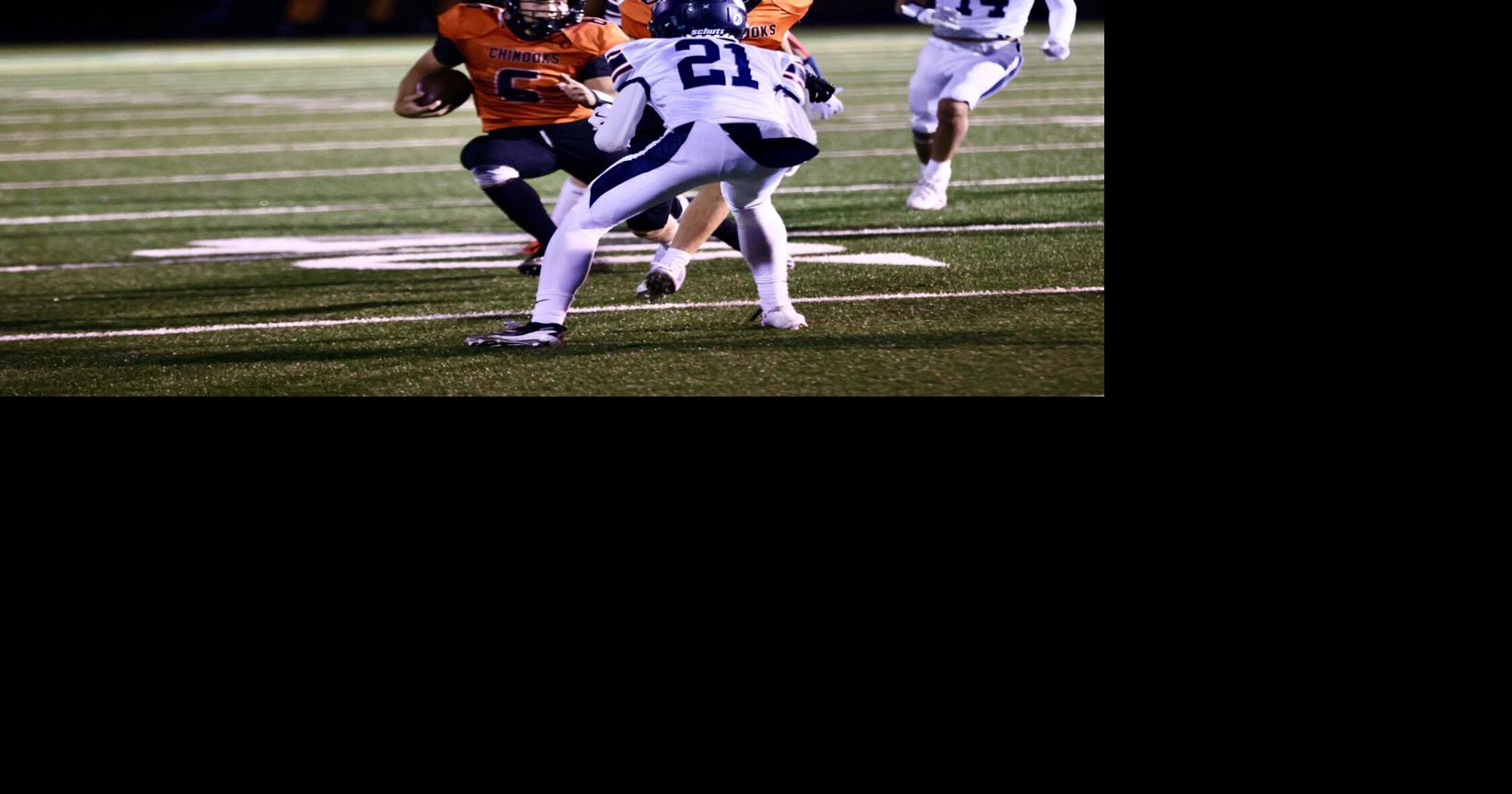 Chinooks football learns to handle adversity amid 3-0 start to season