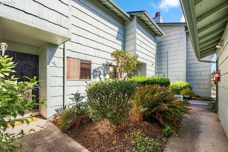 2 Bedroom Home in Longview - $275,000