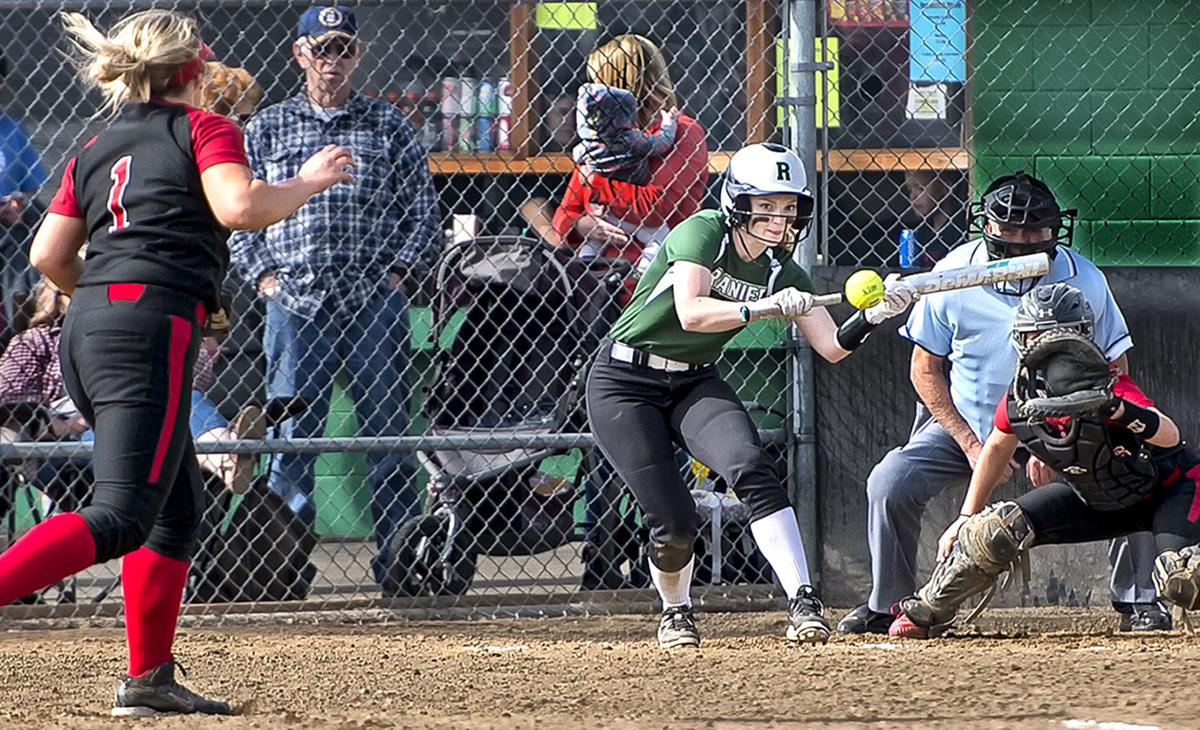 Prep softball: Aggressive Columbians chase Tigers in sweep