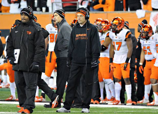 Mike Riley leaving Oregon State for Nebraska