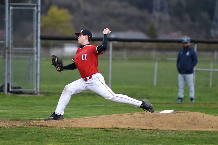 2A/3A High School Baseball: R.A. Long earns comeback win over Interlake