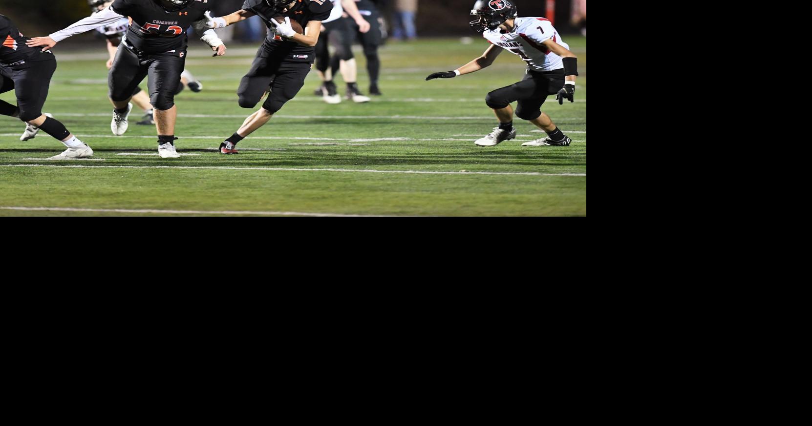 2B State Football: Kalama pulls away from Toledo, into semifinals