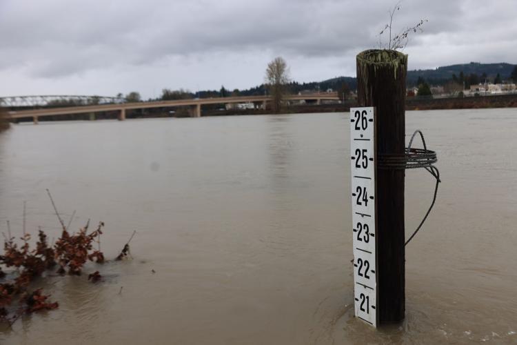 Feds won't dredge Cowlitz River, as rain forecasted
