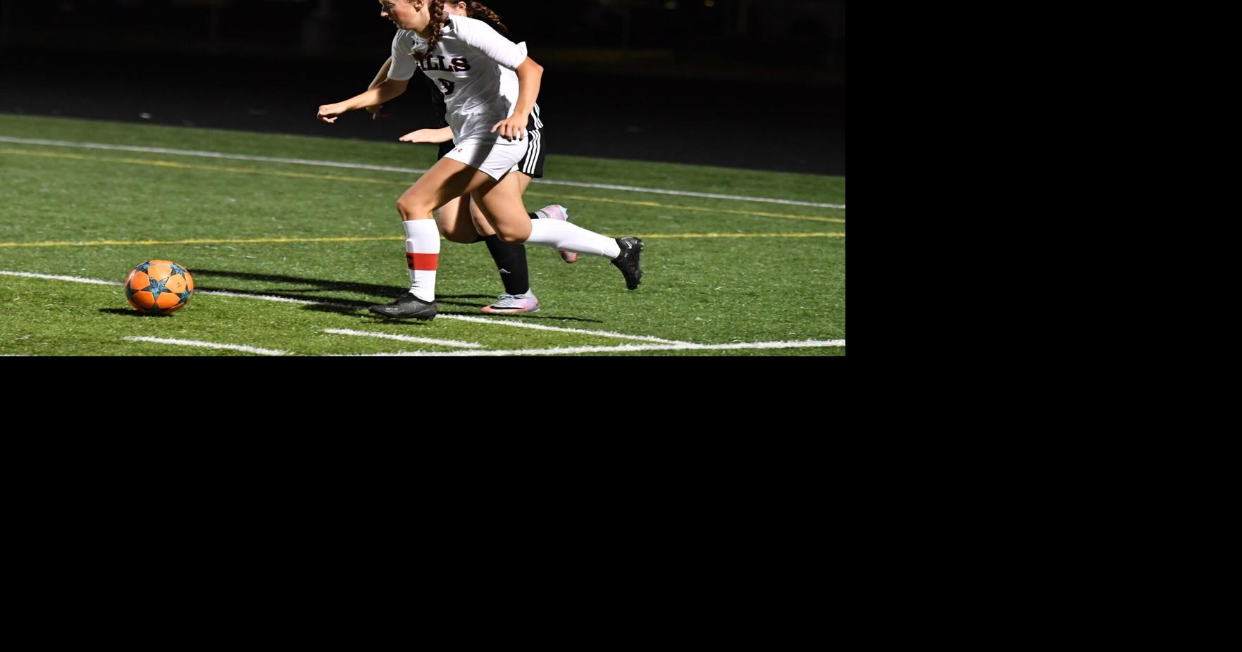 Anderson hattie leads R.A. Long girls soccer past Woodland
